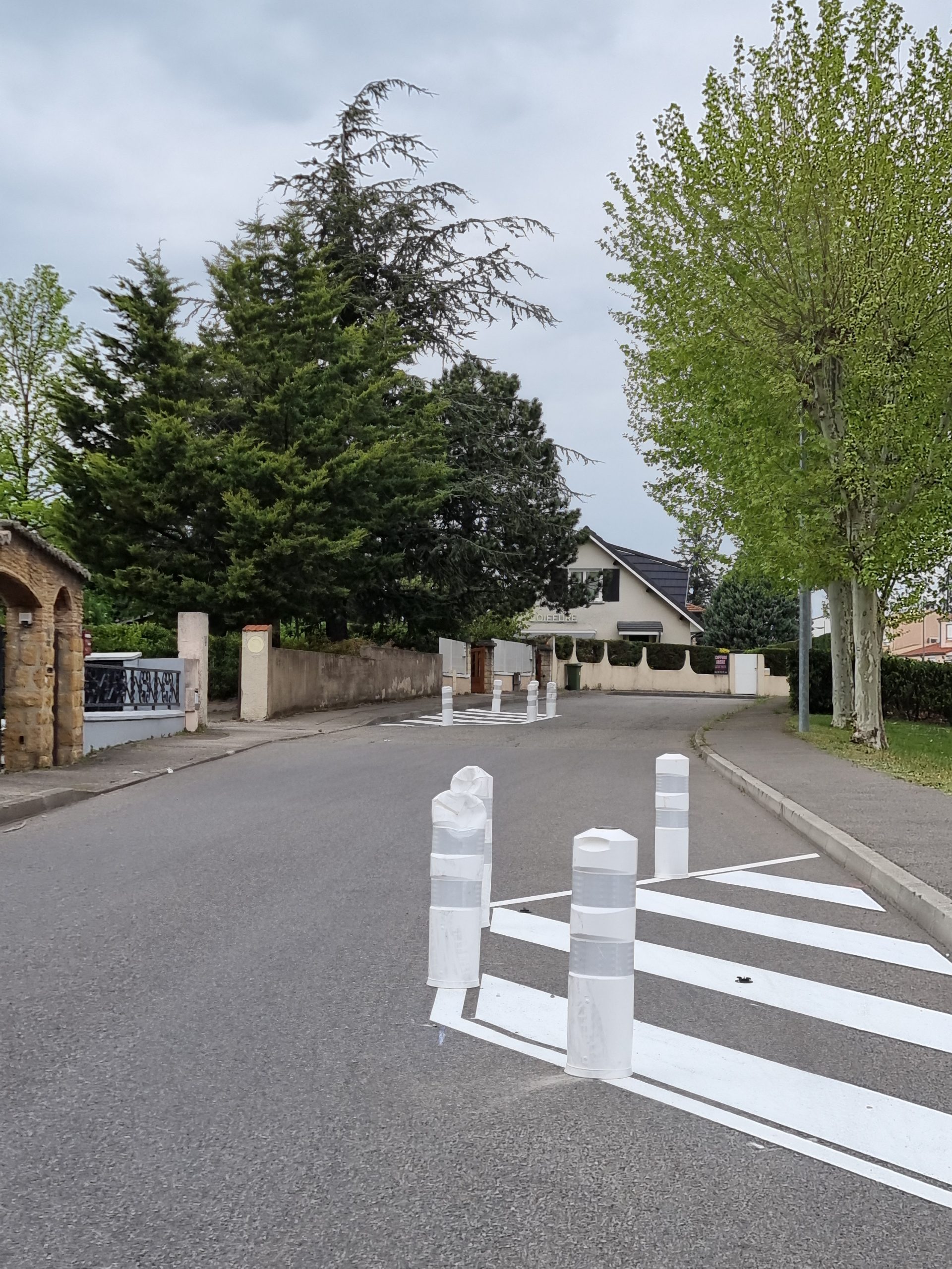 Sécurité routière : plusieurs chicanes installées - Chasse sur Rhône